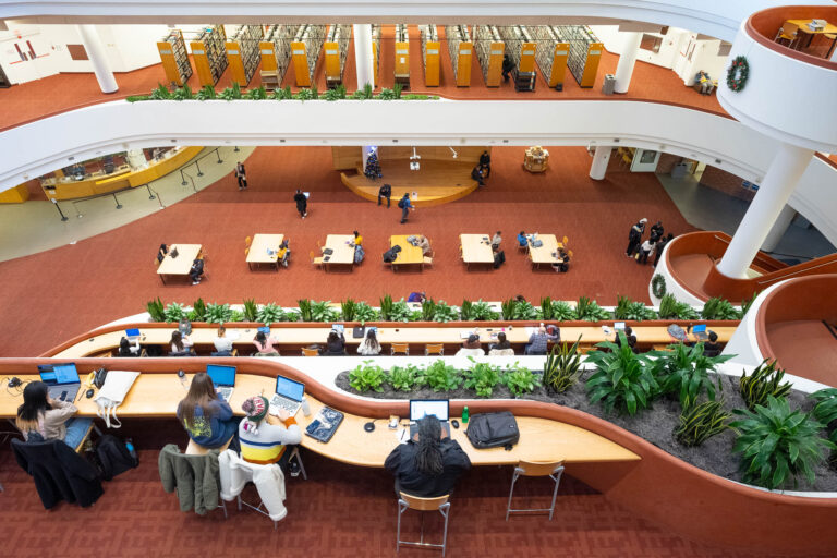 Toronto Reference Library – Thomas Guignard photography